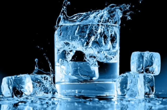 Health: Reasons Why You Should Not Drink Cold Water - Potentash Africa